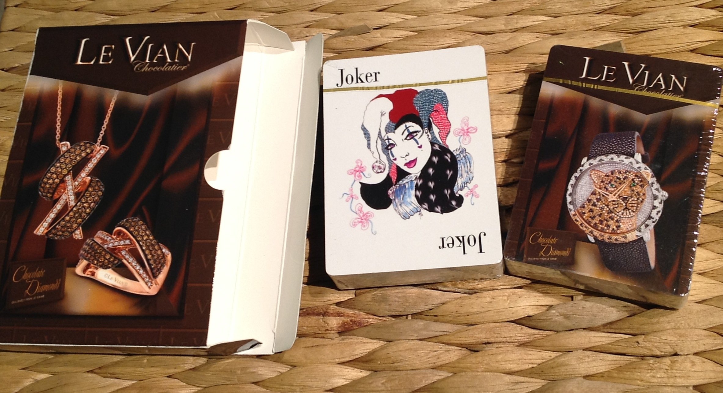 Prominent Chocolate Diamond Jeweler Levian flaunts fabulous new 2012 ...